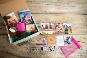 17 Best Romance Book Subscription Boxes: Which is Right for You? – She ...